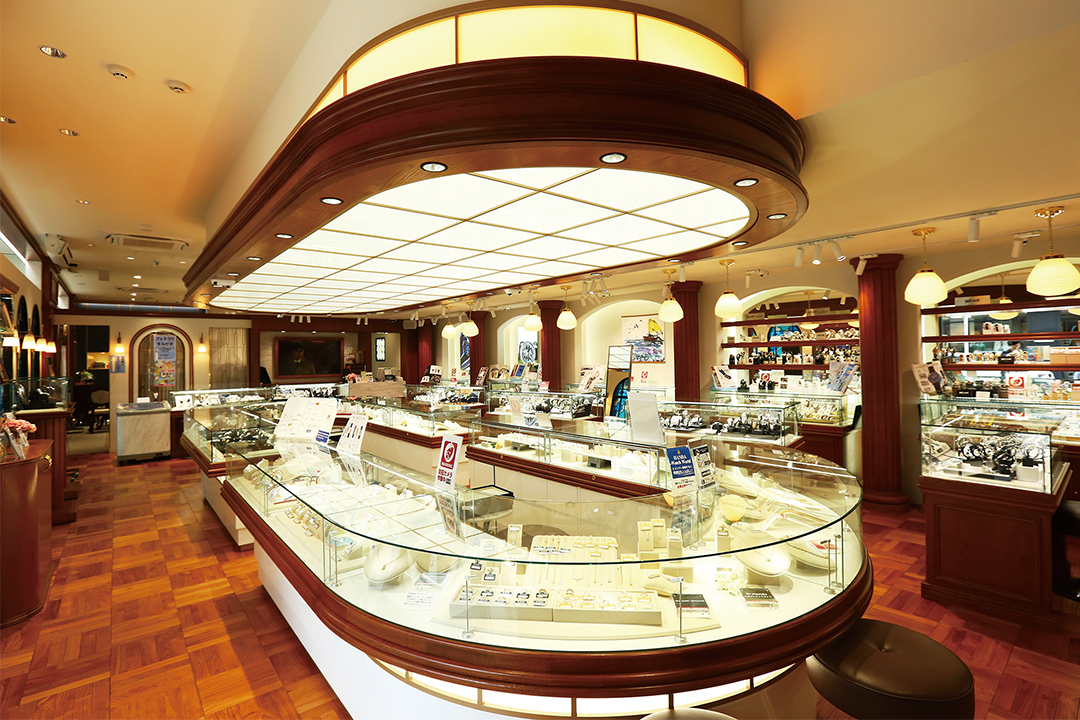 HANDA Watch World・横濱元町店 - 横浜の人気観光地をご紹介！ | 【公式】観光フリーペーパー『旅うらら』